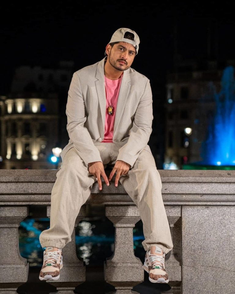 [50+] Gurnam Bhullar Pics, Photos, Images & Wallpaper (HD)