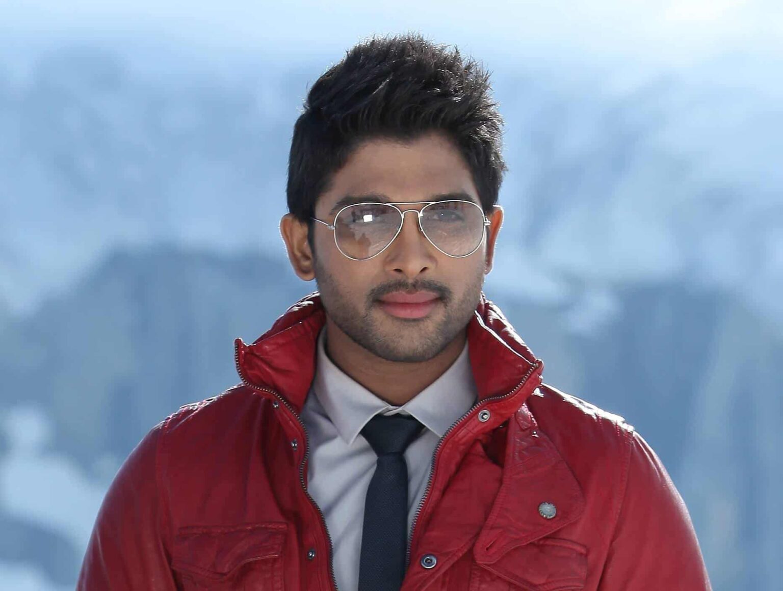 [100+] Allu Arjun Photos, Images, Pics & Wallpaper (HD)