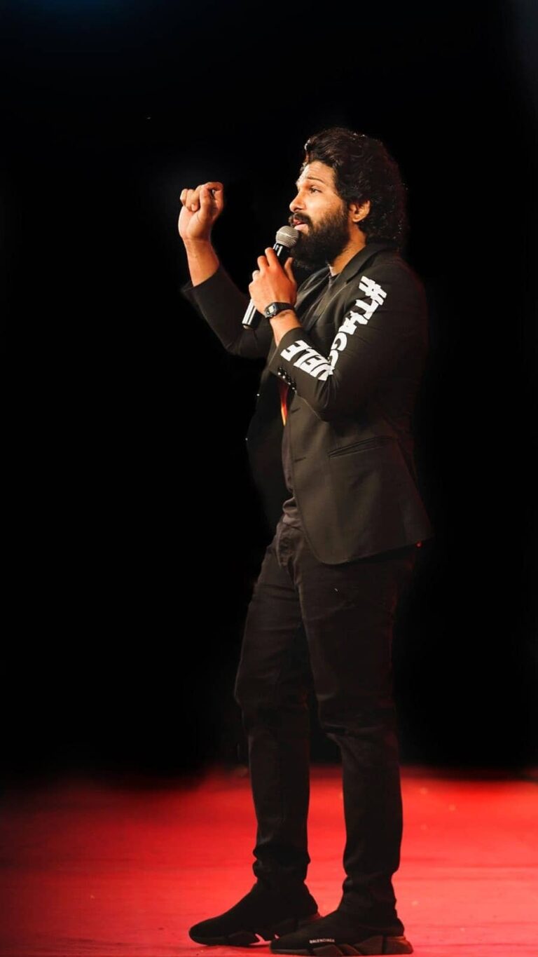 [100+] Allu Arjun Photos, Images, Pics & Wallpaper (HD)