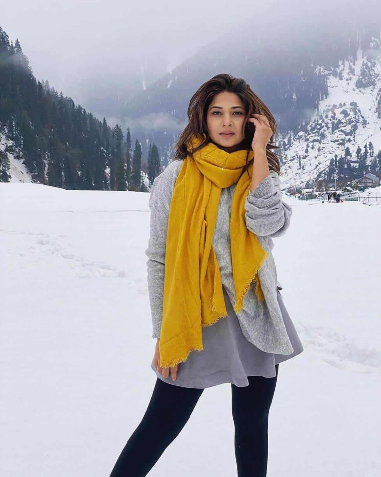 [70+] Jennifer Winget Images, Pics & Photos Download (HD)