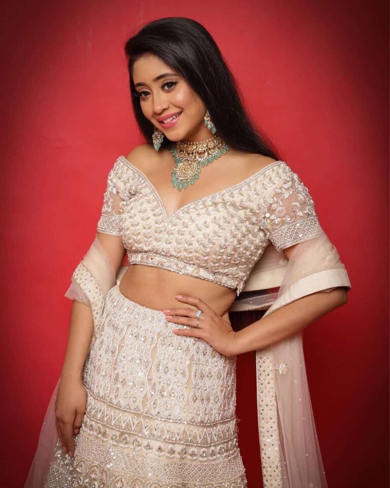 [80+] Shivangi Joshi Pic, Photos and Images Download (HD)