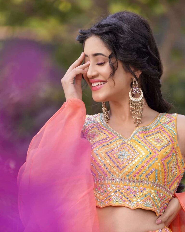 [80+] Shivangi Joshi Pic, Photos and Images Download (HD)