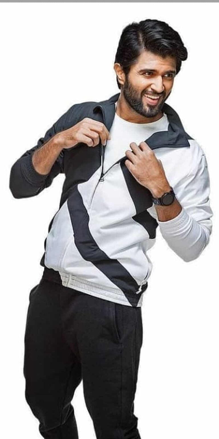 [60+] Vijay Devarakonda Photos, Images, Pics & Wallpaper (HD)