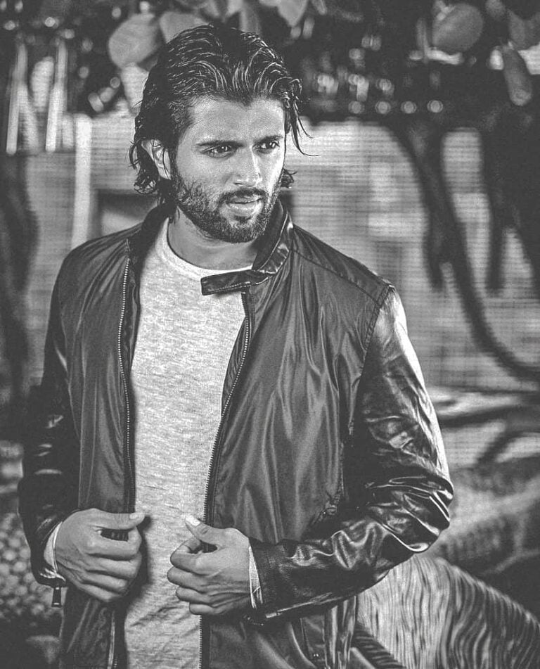 [60+] Vijay Devarakonda Photos, Images, Pics & Wallpaper (HD)