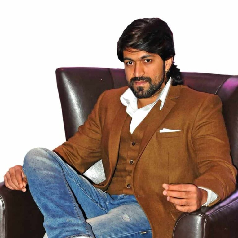 [50+] Yash Photos, Images, Pics & Wallpaper (HD) - PhotosFile