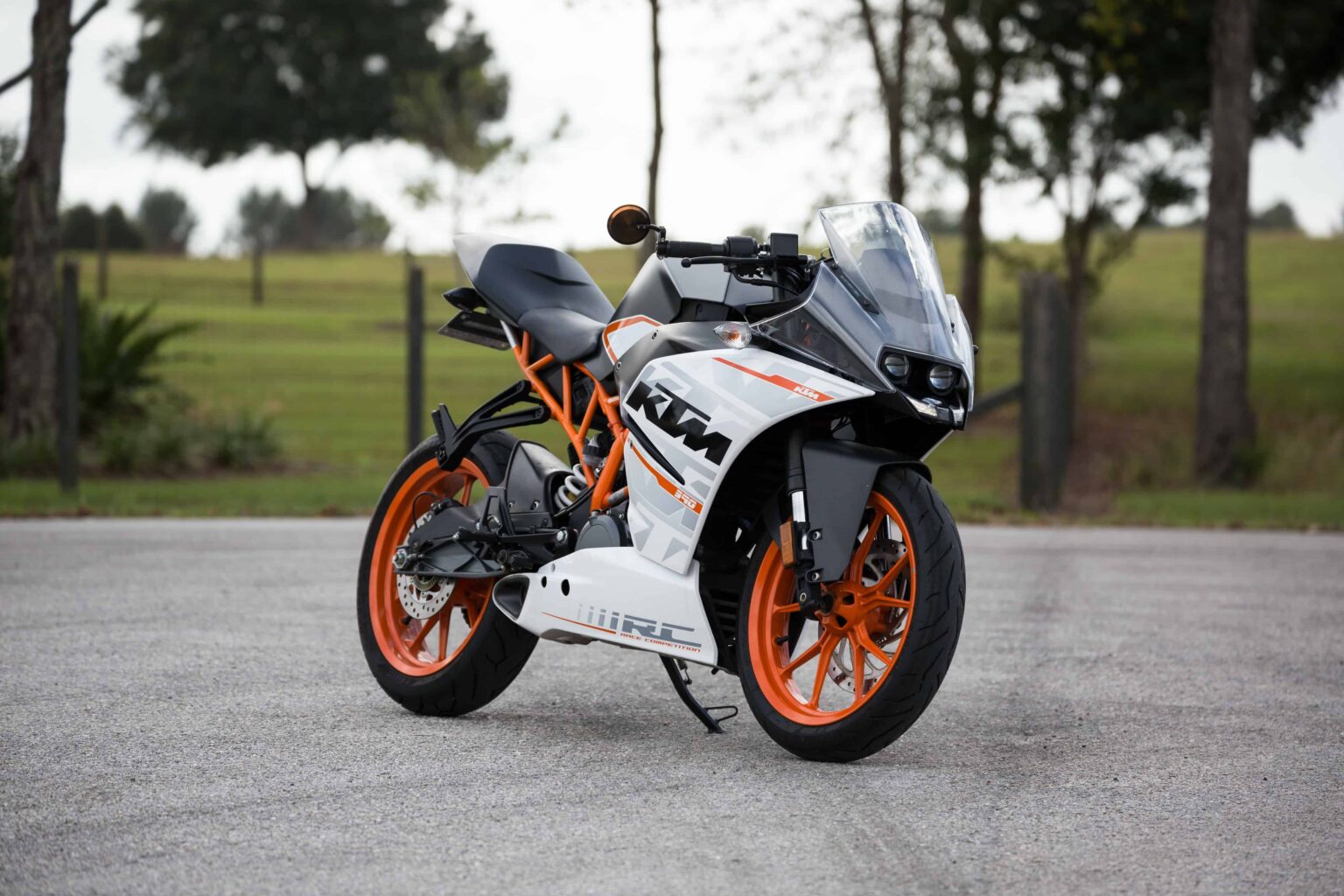 [50+] Bike Photo, Images, Picture & Wallpaper (HD) - PhotosFile
