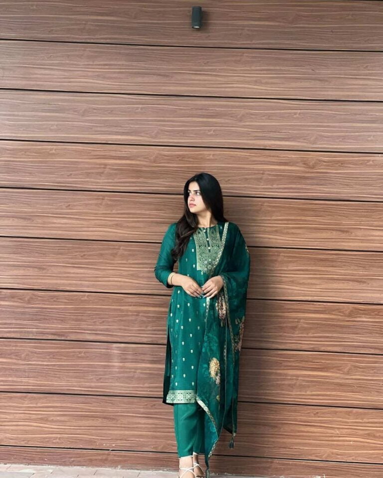 [60+] Pranjal Dahiya Photo, Images, Pics & Wallpaper (HD)