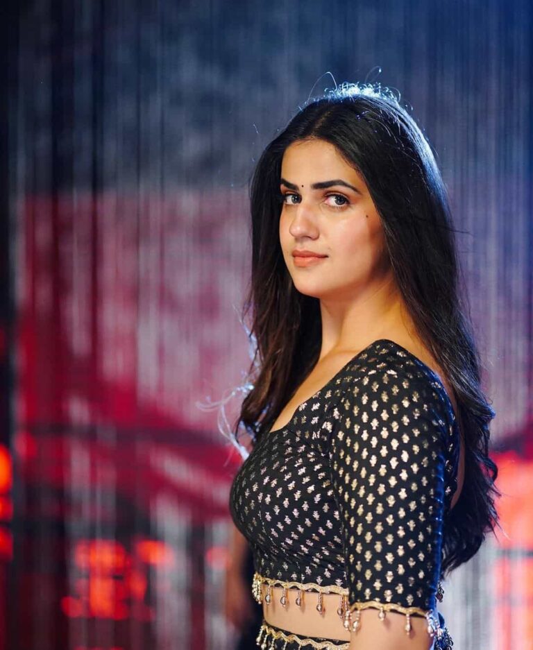 [60+] Pranjal Dahiya Photo, Images, Pics & Wallpaper (HD)