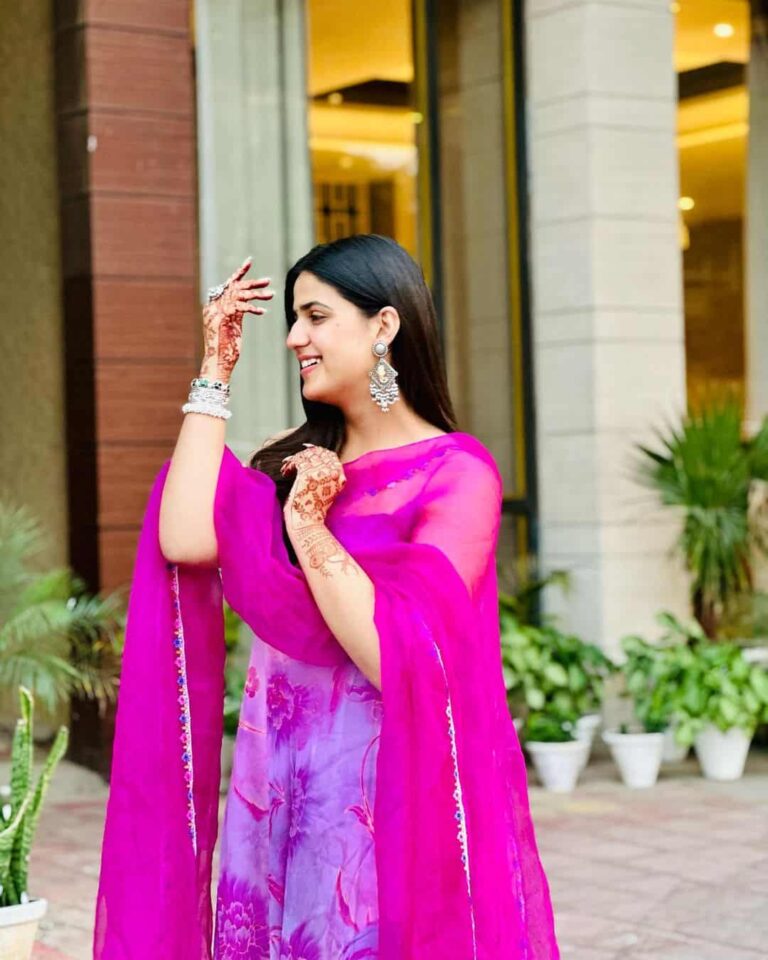 [60+] Pranjal Dahiya Photo, Images, Pics & Wallpaper (HD)