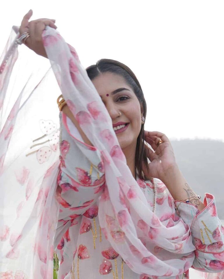 [50+] Sapna Choudhary Photo, Images, Pics & Wallpaper (HD)