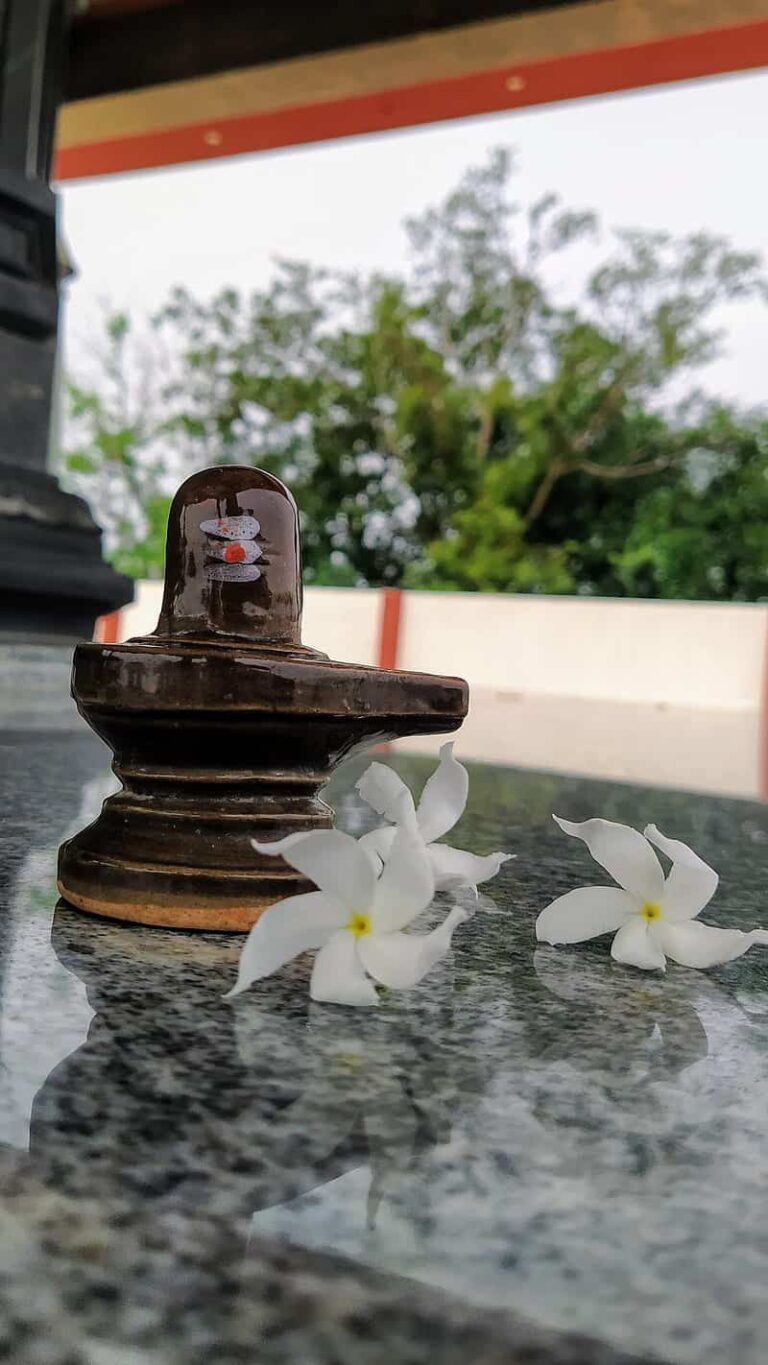 [50+] Shivling Image, Pics, Photos & Wallpaper (HD) - PhotosFile